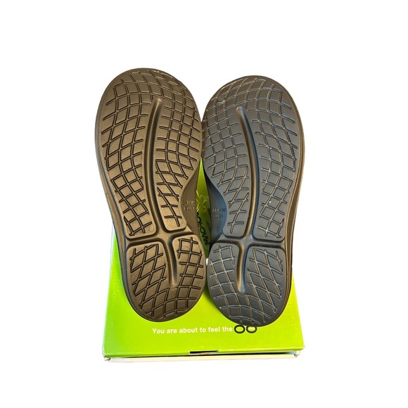 OOFOS | Shoes | Oofos Oocloog Clogs Limited Recovery Womens Clogs ...